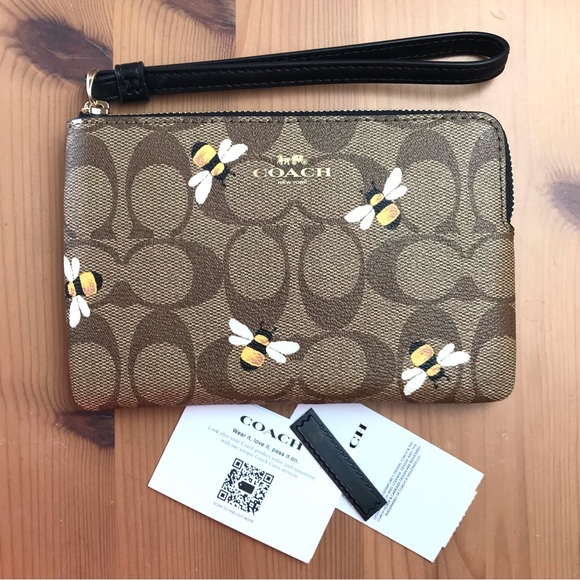 Coach | Bags | Coach Corner Zip Wristlet In Signature Canvas With Bee ...